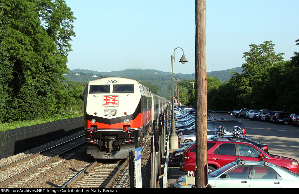 CDOT 230 With Train 853